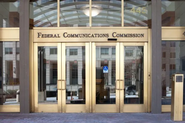 FCC votes to approve Verizon-Frontier merger | Speed Matters